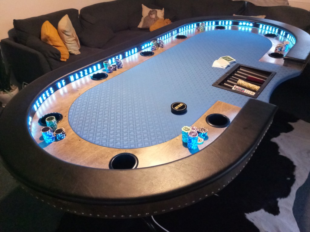 Deluxe Poker Table – symondrake.com