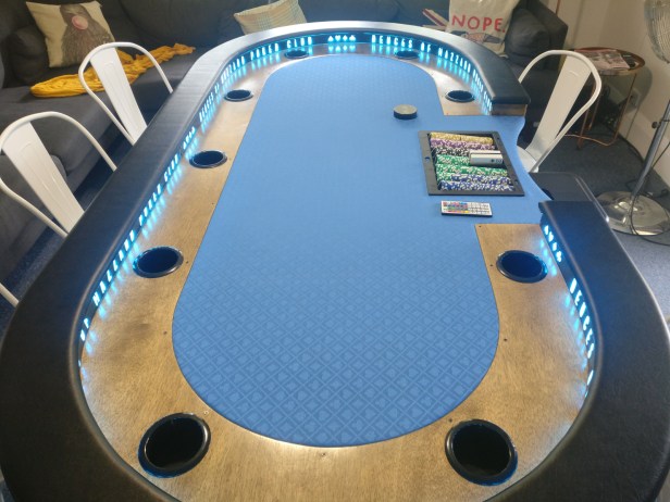 Deluxe Poker Table – symondrake.com
